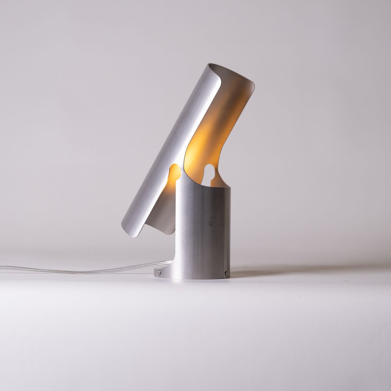 Tubular Table Light by ZOWA | Basic.Space