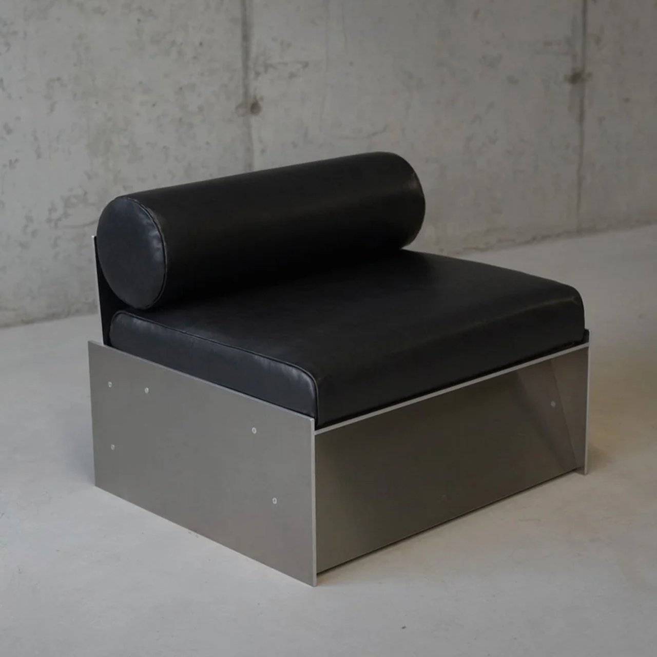 Drone Modular Sofa Chair by Jakub Kubica | Basic.Space